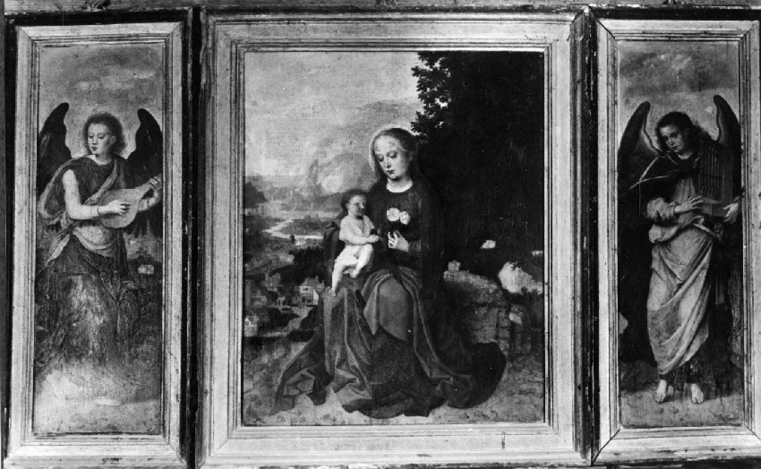 Triptych: Virgin and Child with a parrot. Shutters: two musician angels | KIK-IRPA